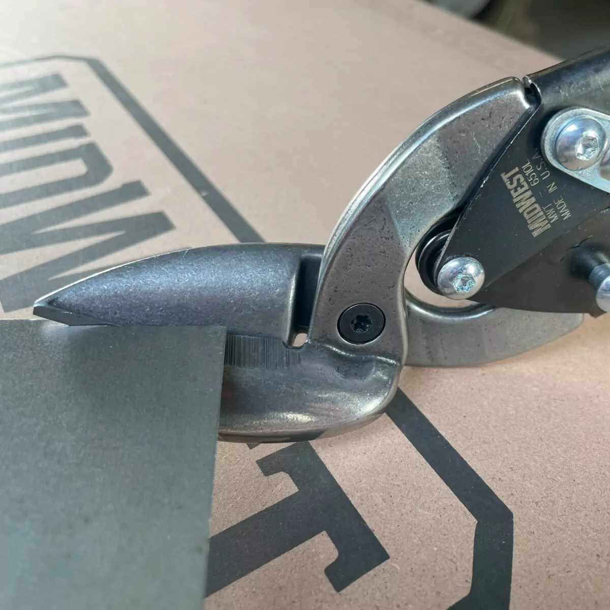 Offset Left Cut Aviation Snip [MWT-6510L] - Midwest Tool